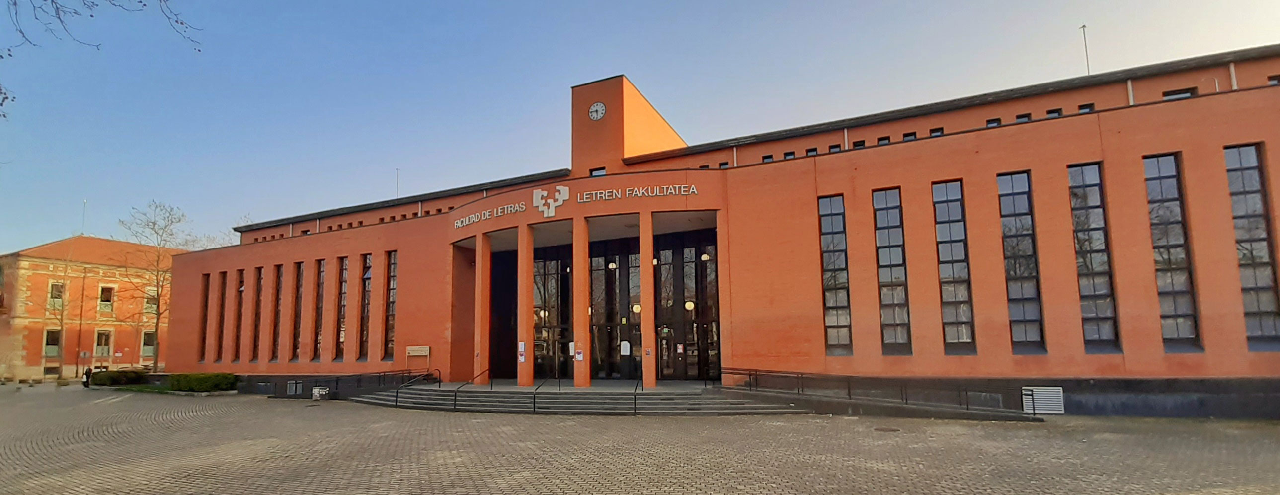 Localización y contacto - Facultad de Letras - UPV/EHU